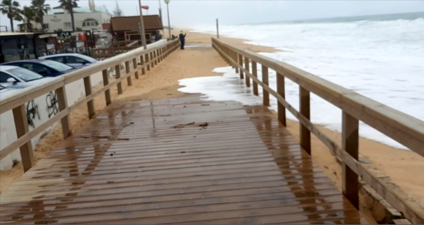 Modeling of coastal erosion in exposed and groin-protected steep beaches
